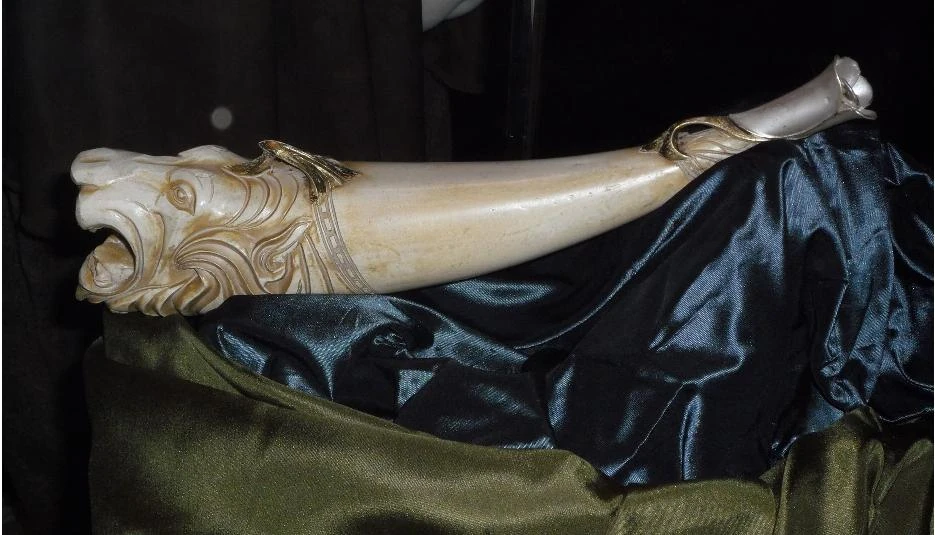 Susan's Horn | Disney Wiki | Fandom