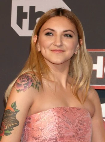 Julia Michaels | Disney Wiki | Fandom