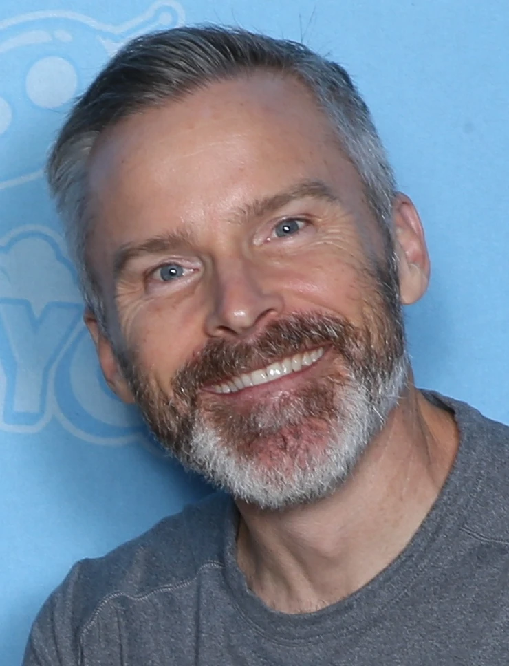 Roger Craig Smith | Disney Wiki | Fandom