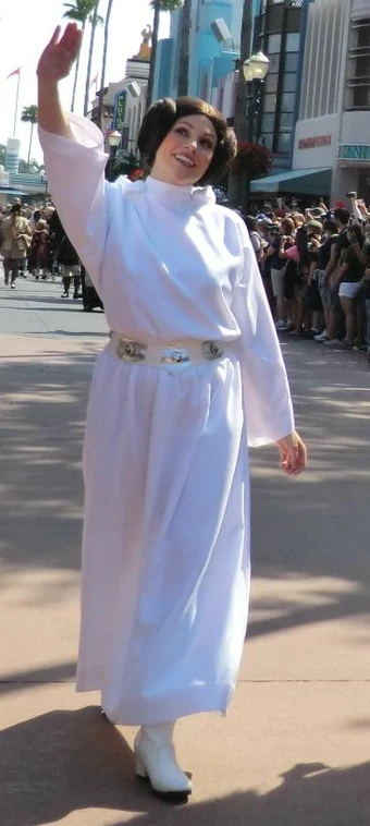 Banphrionsa Leia Disney