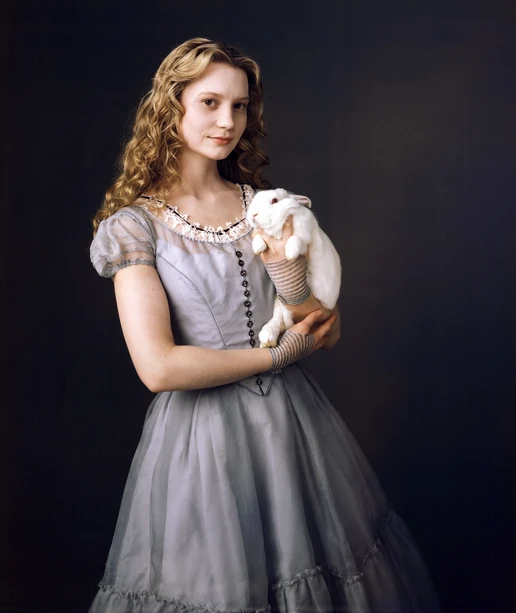 Alice Kingsleigh | Disney Wiki | Fandom