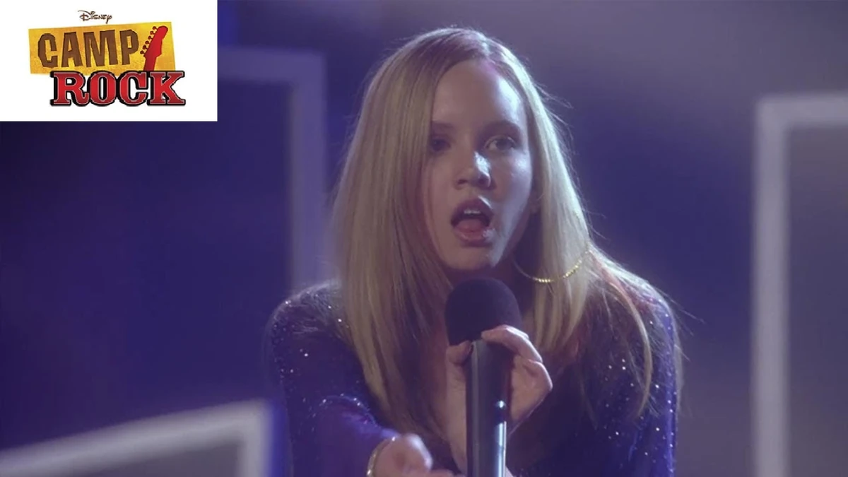 2 Stars | Disney Details Wiki | Fandom