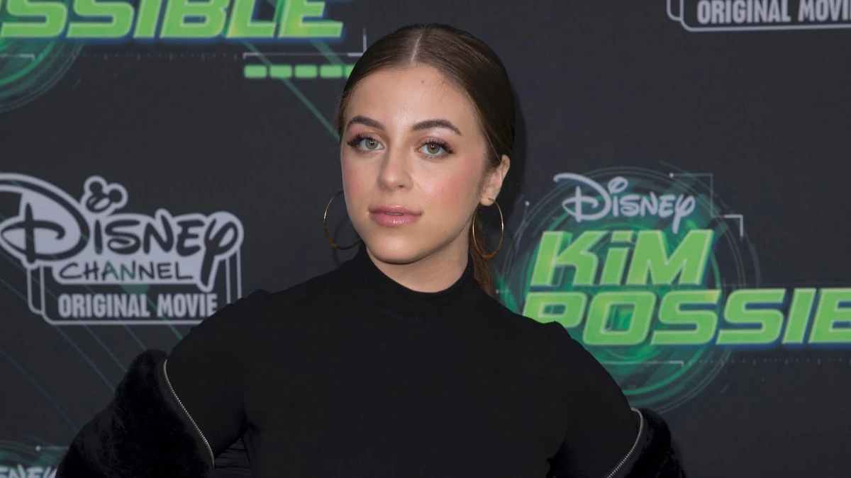 Ariel Martin/Gallery | Disney Channel Wiki | Fandom