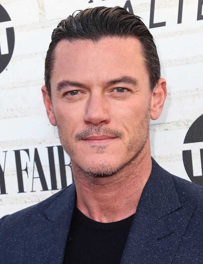 Luke Evans Forums