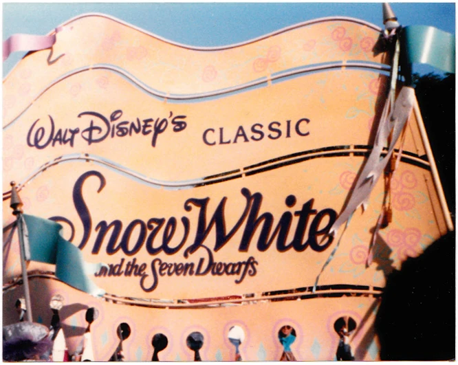 Snow White's Golden Anniversary Celebration | Disneyland Parade Wiki ...