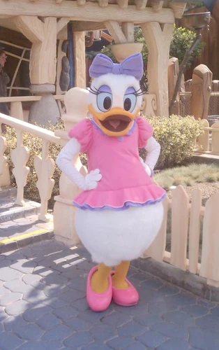 Daisy Duck | Disney Parks Wiki | Fandom