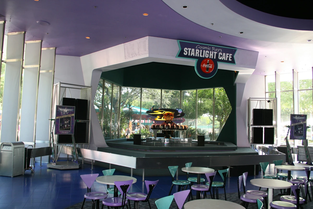 Cosmic Ray's Starlight Café | Disney Parks Wiki | Fandom