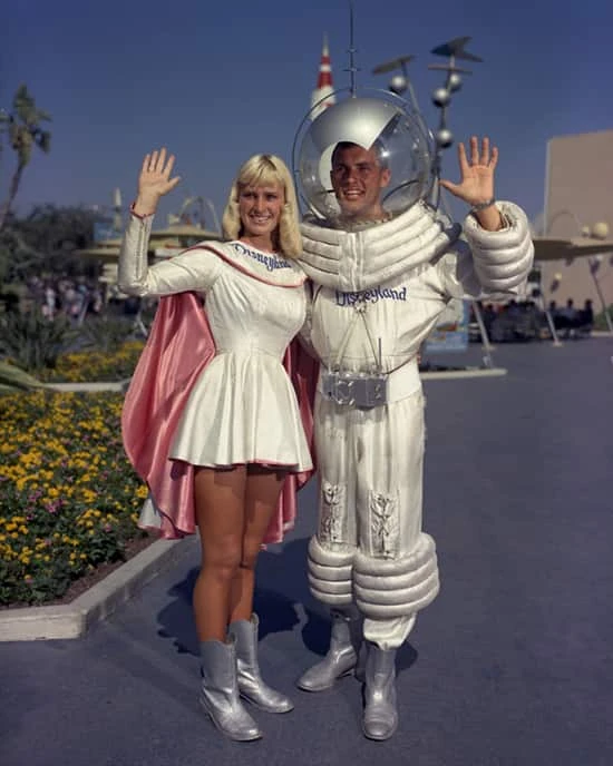 Space Man & Space Girl | Disney Parks Wiki | Fandom