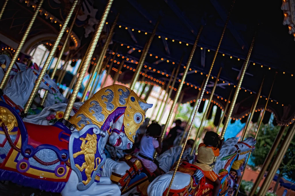 Cinderella's Golden Carousel (Magic Kingdom) | Disney Parks Wiki | Fandom