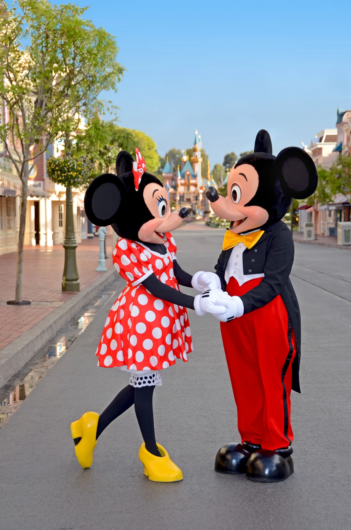 Disney characters | Disney Parks Wiki | Fandom