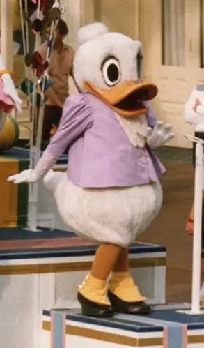 Grandma Duck | Disney Parks Wiki | Fandom
