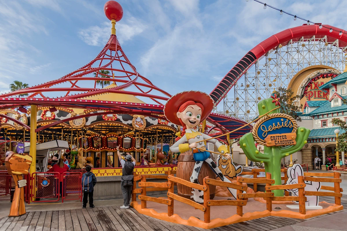 Jessie's Critter Carousel | Disney Parks Wiki | Fandom
