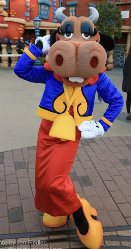 Clarabelle Cow | Disney Parks Characters Wiki | Fandom