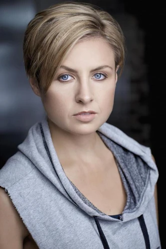 Amber Elizabeth | Disney+ Wiki | Fandom