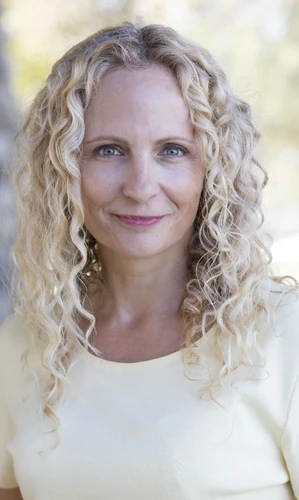Denise Gossett | Disney+ Wiki | Fandom