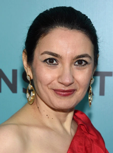 Zenobia Shroff | Disney+ Wiki | Fandom