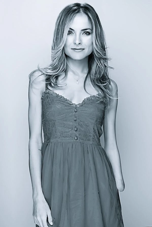 Chauntal Lewis | Disney+ Wiki | Fandom