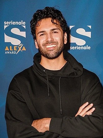 Davis Schulz | DisneyPlus Wiki | Fandom