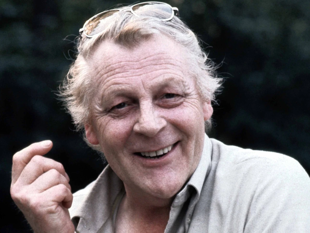 Arnold Marquis | DisneyPlus Wiki | Fandom