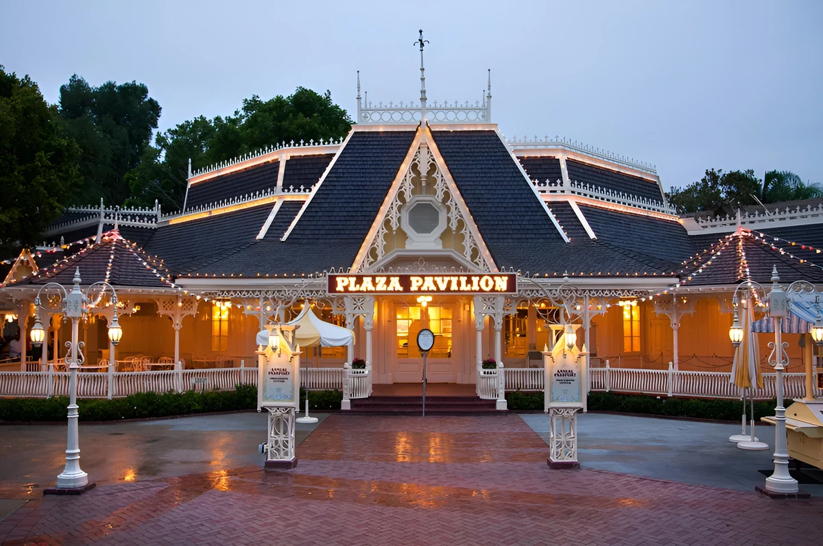 Plaza Pavilion | Disney y Pixar | Fandom