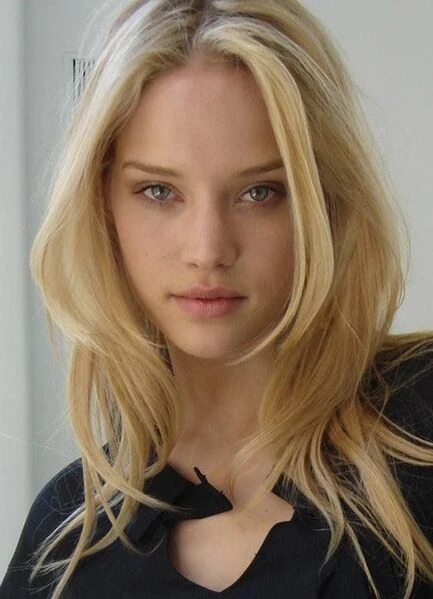 Roxanne Waterston | D.I.T. Website Wiki | Fandom