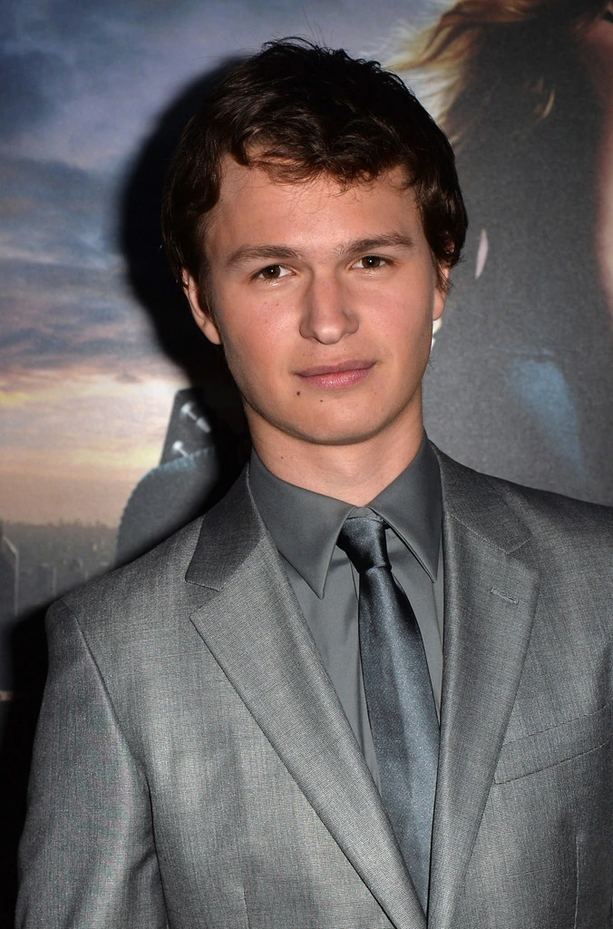 Ansel Elgort | Wiki Divergent | Fandom