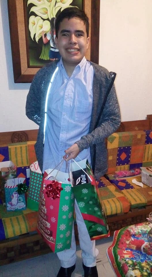 Zack Isaac | Propuestas de fans del Doblaje | Fandom