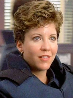 Oficial Anne Lewis | Doblaje Wiki | Fandom