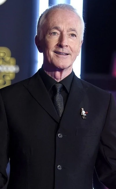 Anthony Daniels | Doblaje Wiki | Fandom