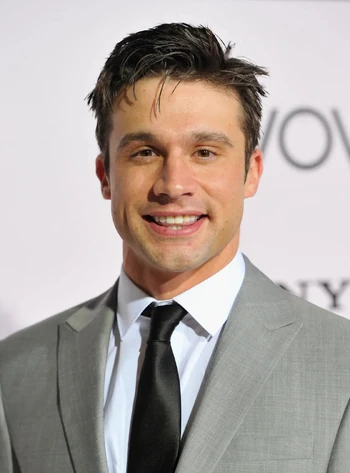 Dillon Casey | Doblaje Wiki | Fandom