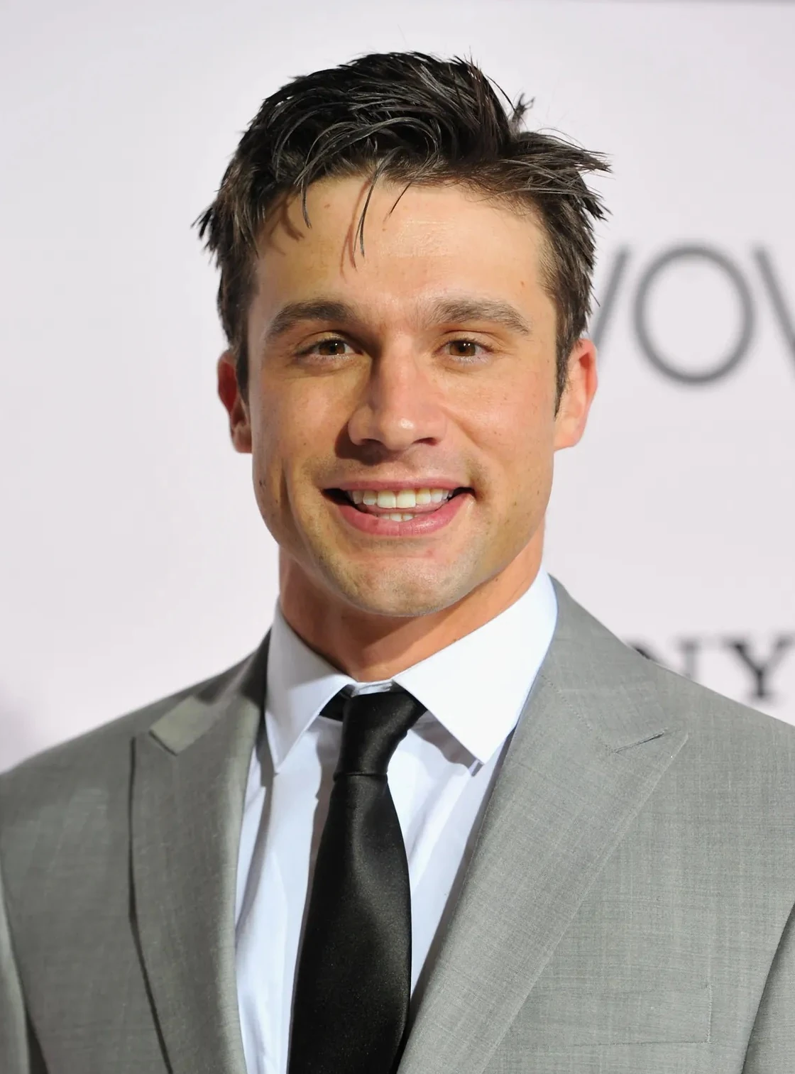 Dillon Casey | Doblaje Wiki | Fandom