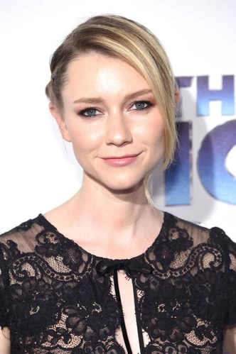 Valorie Curry | Doblaje Wiki | Fandom