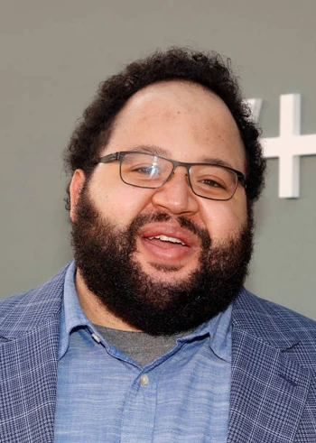 Zach Cherry | Doblaje Wiki | Fandom