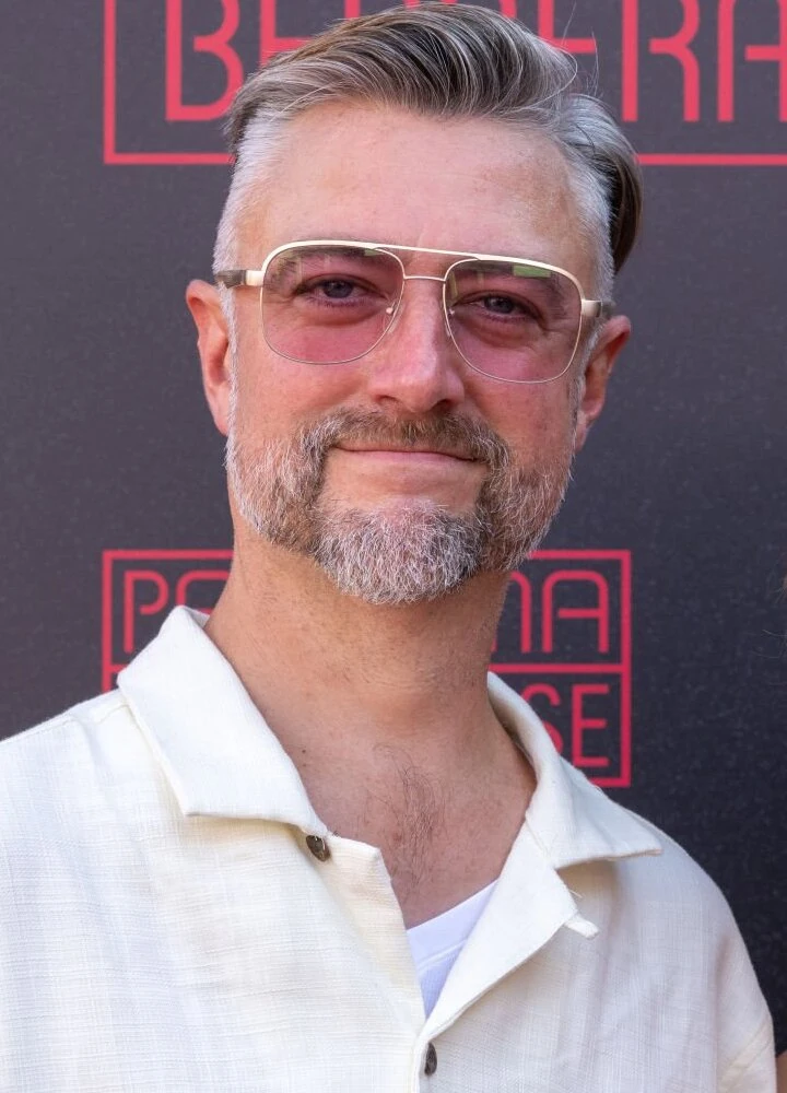 Sean Gunn | Doblaje Wiki | Fandom