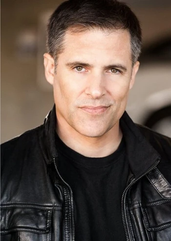 Owen Thomas | Doblaje Wiki | Fandom