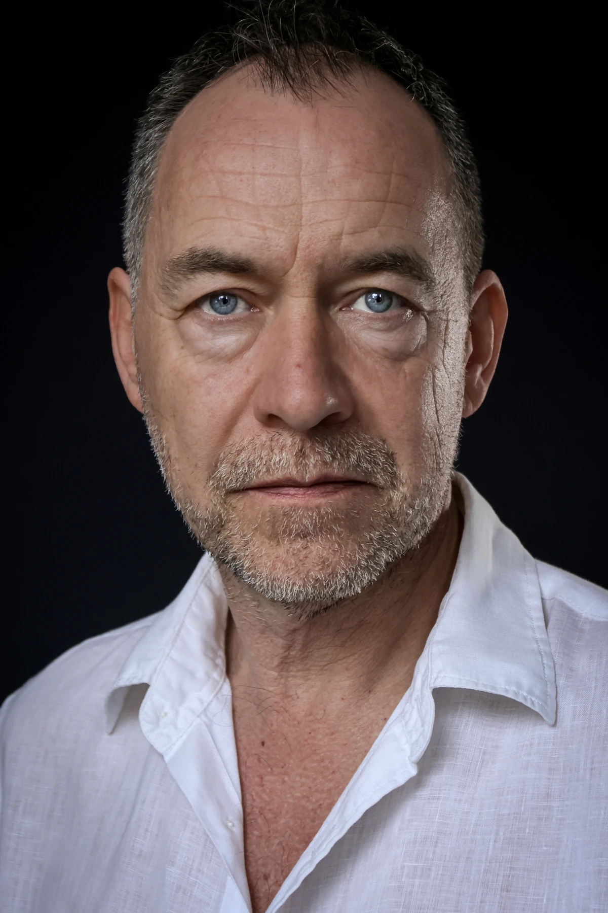 Dominic Mafham | Doblaje Wiki | Fandom