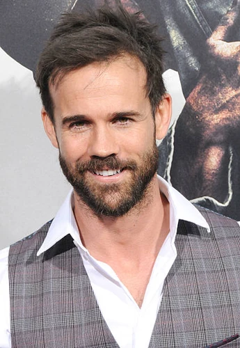 Luke Pegler | Doblaje Wiki | Fandom