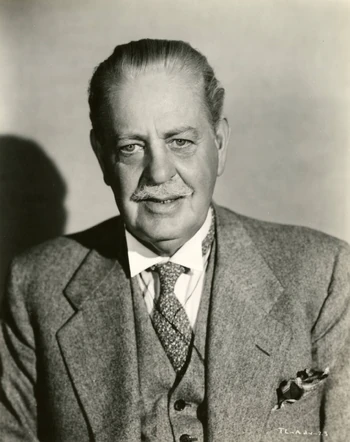 Thurston Hall | Doblaje Wiki | Fandom