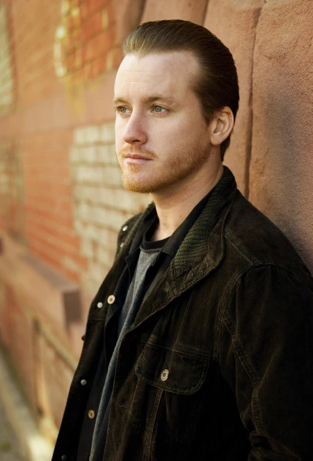 Tom Guiry | Doblaje Wiki | Fandom