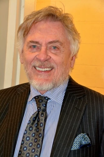 Daniel Davis | Doblaje Wiki | Fandom