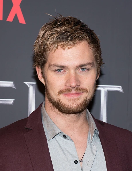 Finn Jones | Doblaje Wiki | Fandom