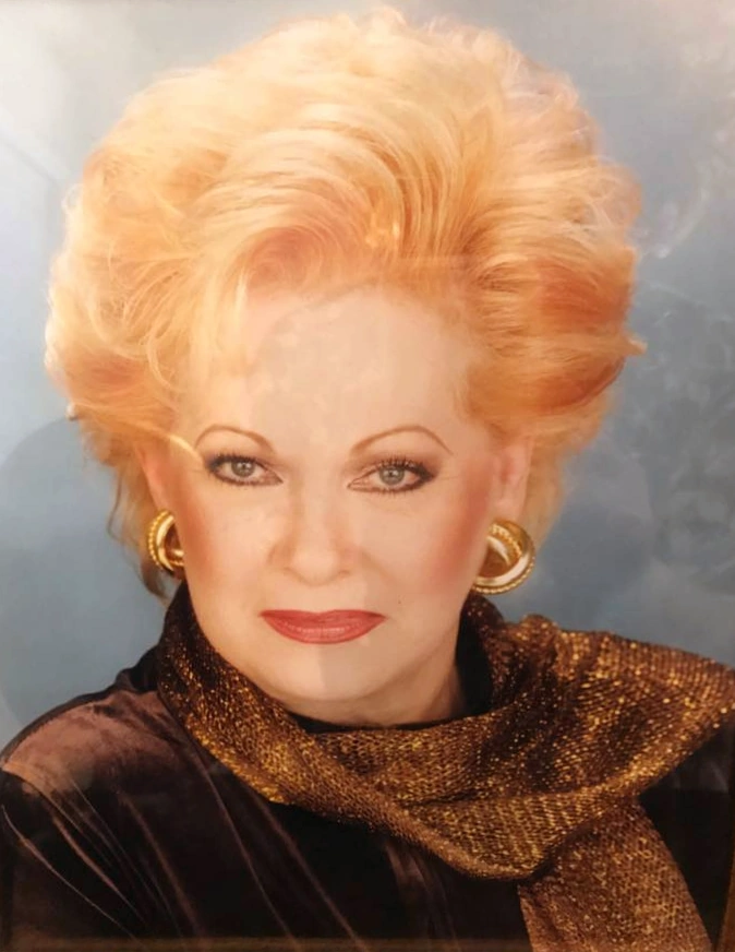 Julia Menendez | Doblaje Wiki | Fandom