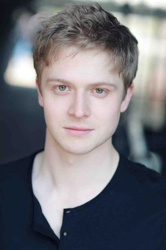 Simon Ginty | Doblaje Wiki | Fandom