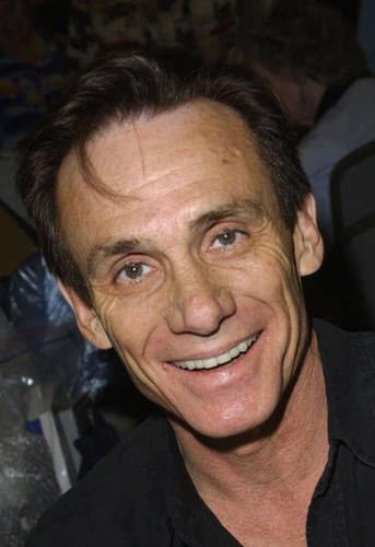 Steve Railsback | Doblaje Wiki | Fandom