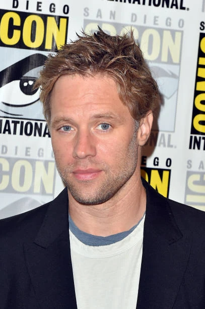 Shaun Sipos | Doblaje Wiki | Fandom