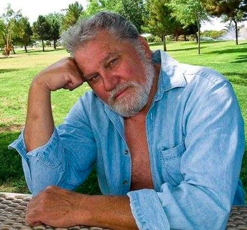 Steve Sandor | Doblaje Wiki | Fandom