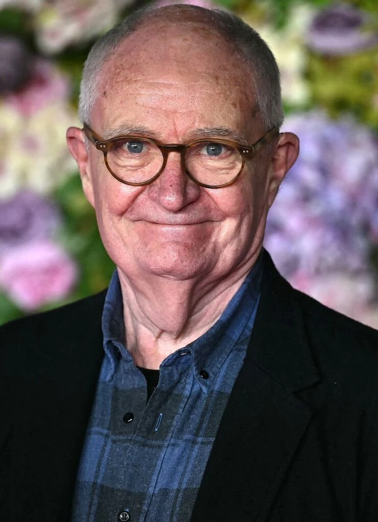 Jim Broadbent | Doblaje Wiki | Fandom