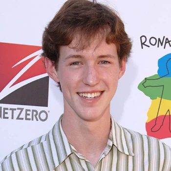 Alec Medlock | Doblaje Wiki | Fandom