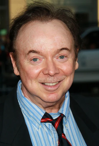 Bud Cort | Doblaje Wiki | Fandom