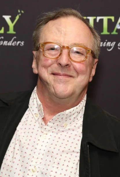 Edward Hibbert | Doblaje Wiki | Fandom